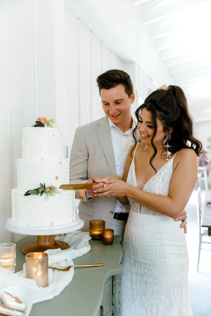 6 Wedding Day Timelines For A Fun, Seamless and Perfect Day