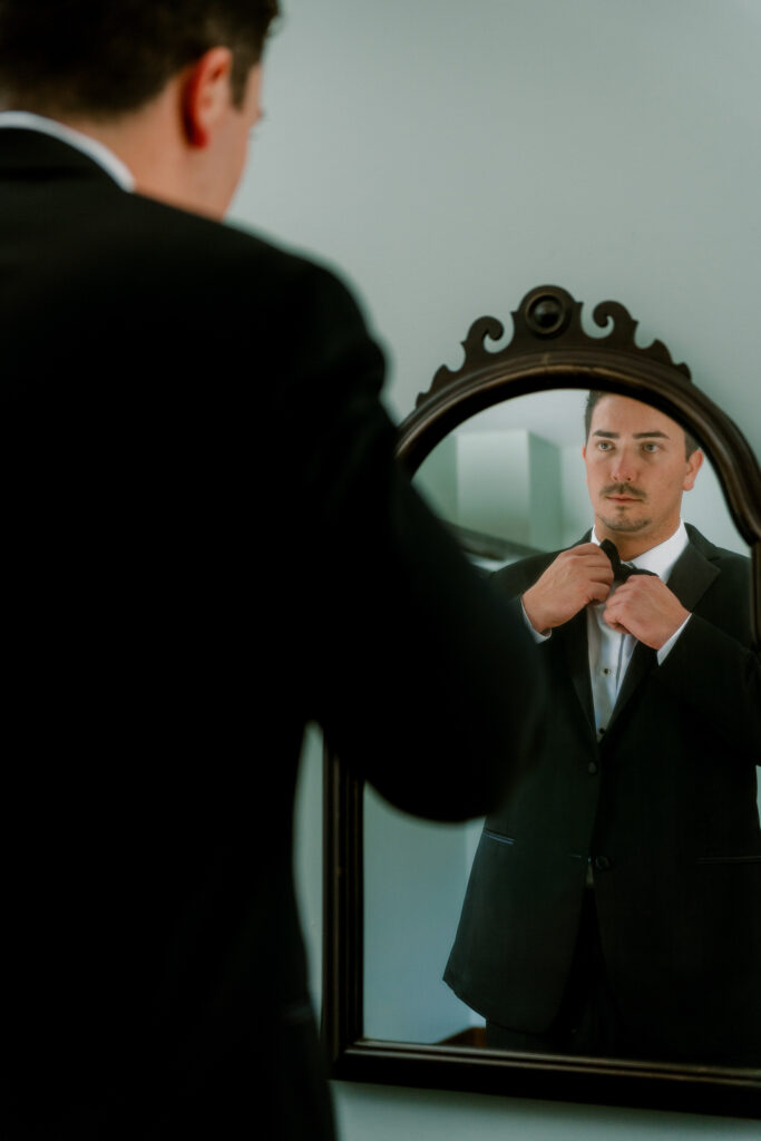 Timeless and Romantic Felt Mansion Wedding | Monica and Ricky