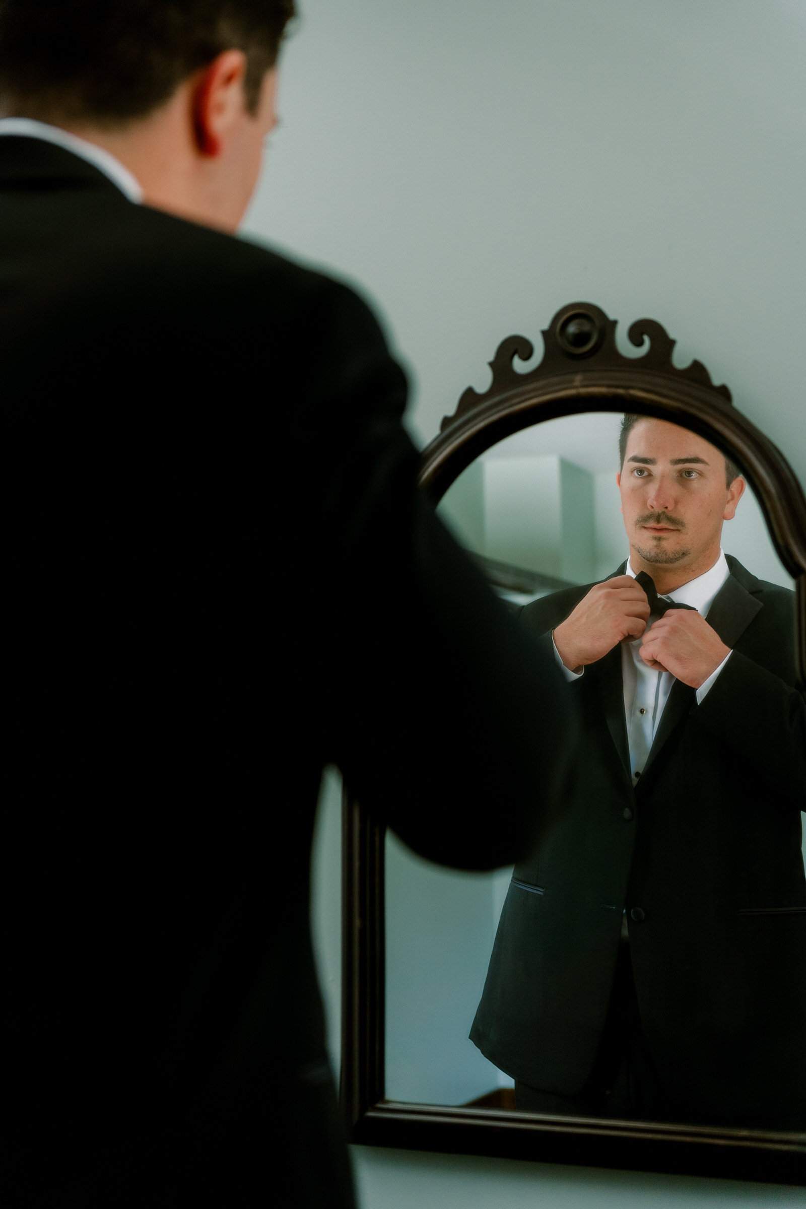 Timeless and Romantic Felt Mansion Wedding | Monica and Ricky